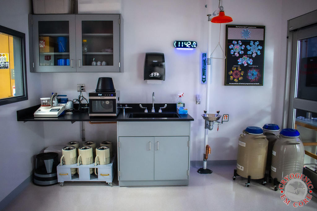 Instruments | CryoEM Core Facility