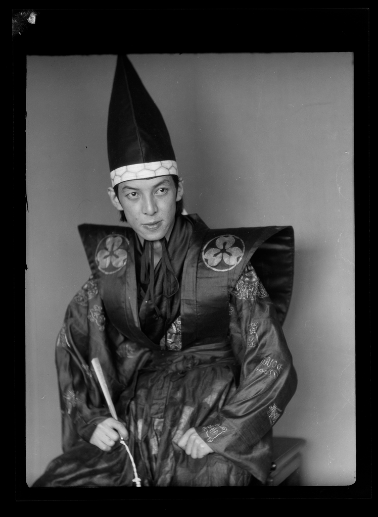 Ito Michio’s Hawk Tours in Modern Dance and Theater » Learning to Kneel ...