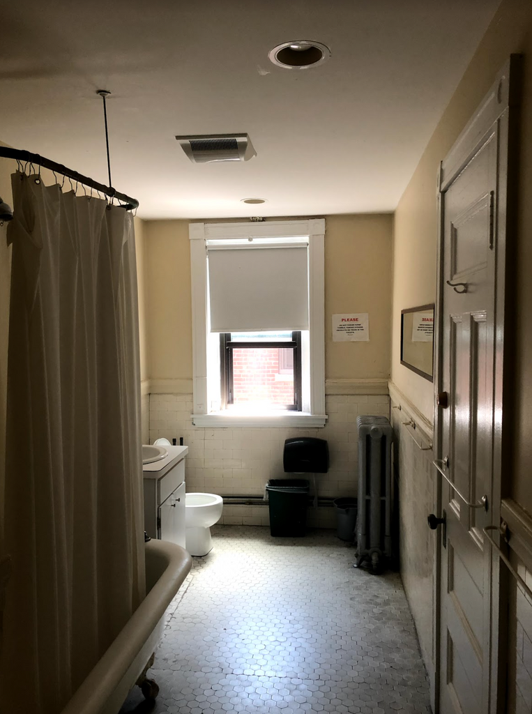 South Campus Graduate Room | Apartment Rentals