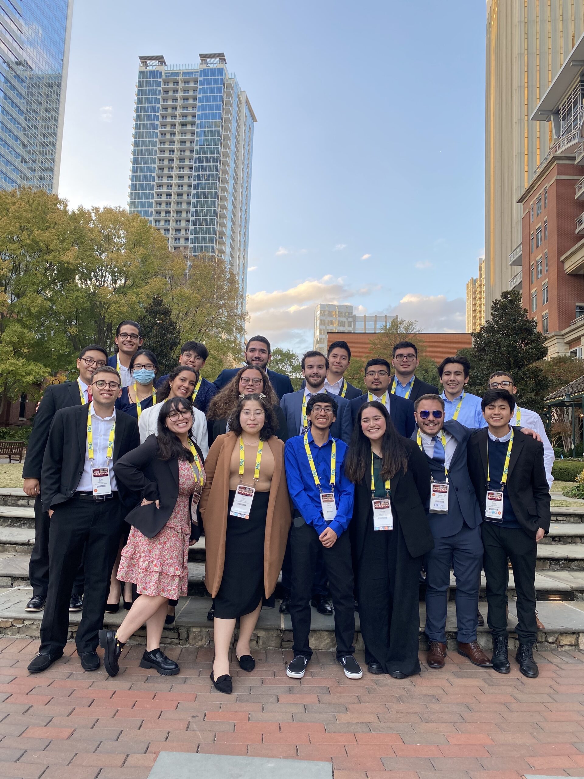 ¡Bienvenidos a SHPE-BostonU! | Society of Hispanic Professional Engineers