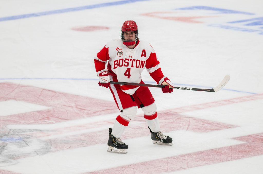 Men’s Hockey Notebook: Farrance turns pro, reflects on BU | WTBU Radio