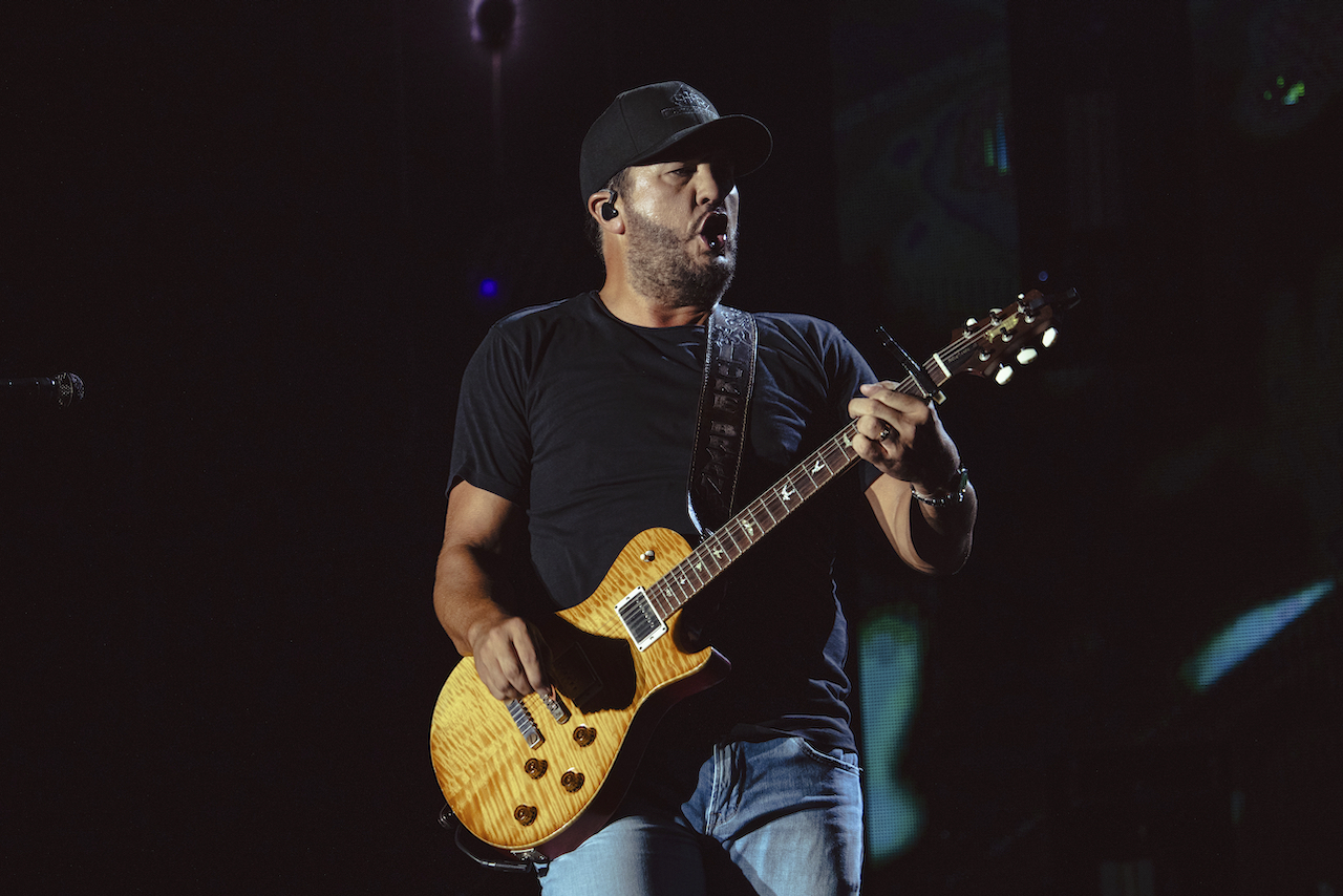 PHOTOS: LUKE BRYAN (W/ ASHLEY COOKE, CHAYCE BECKHAM & CONNER SMITH ...